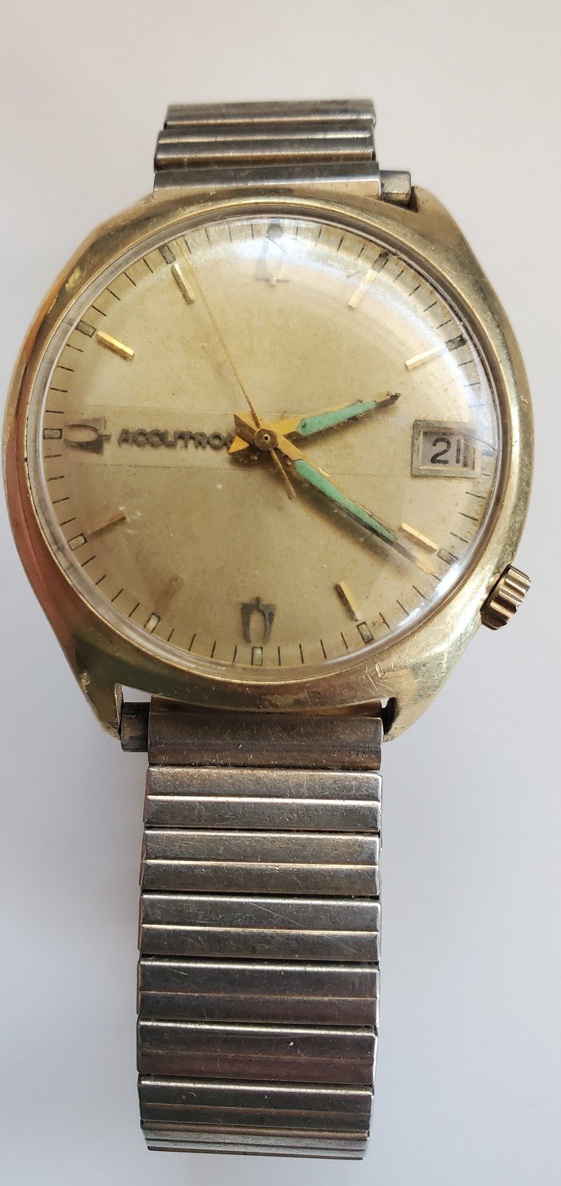 Bulova 1966 Accutron Calendar | myBulova.com Bulova 1966 Accutron Calendar | myBulova.com